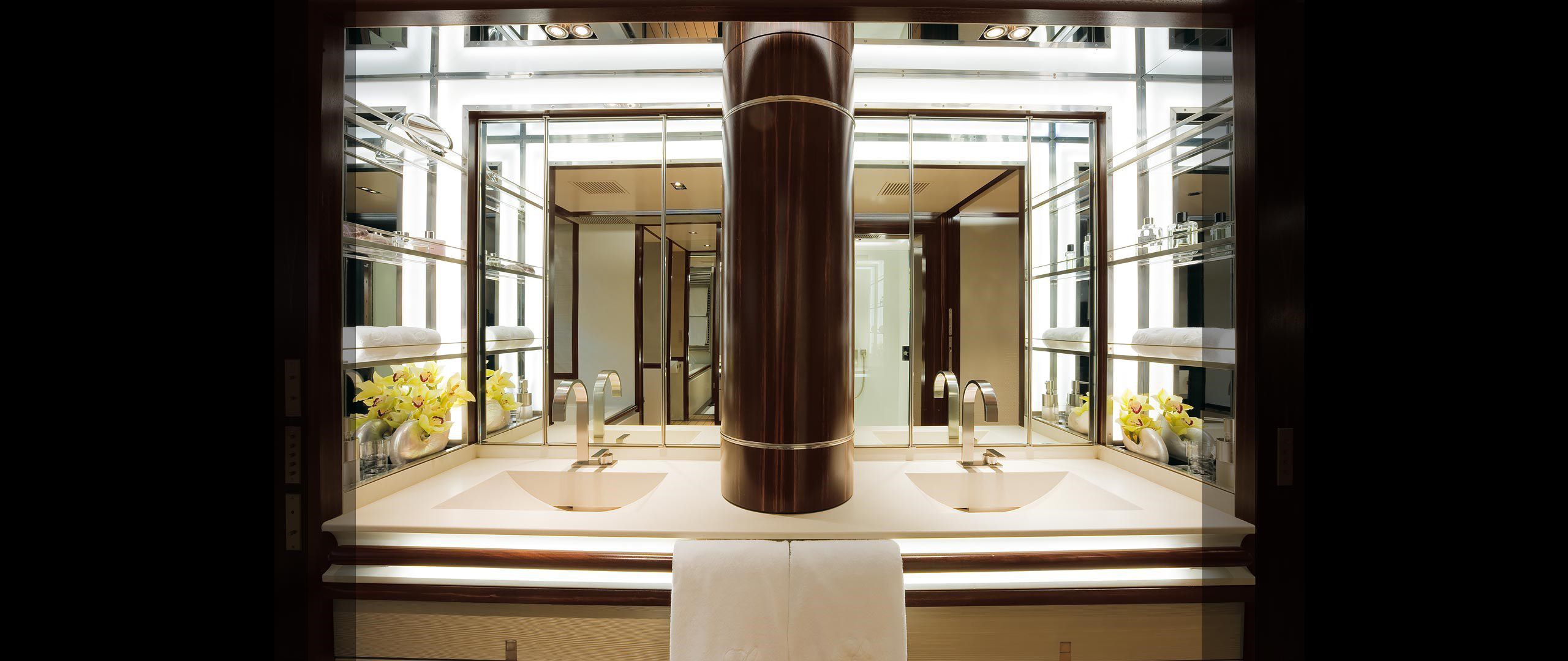 BAYESIAN Yacht Charter Details, Perini Navi | CHARTERWORLD Luxury ...